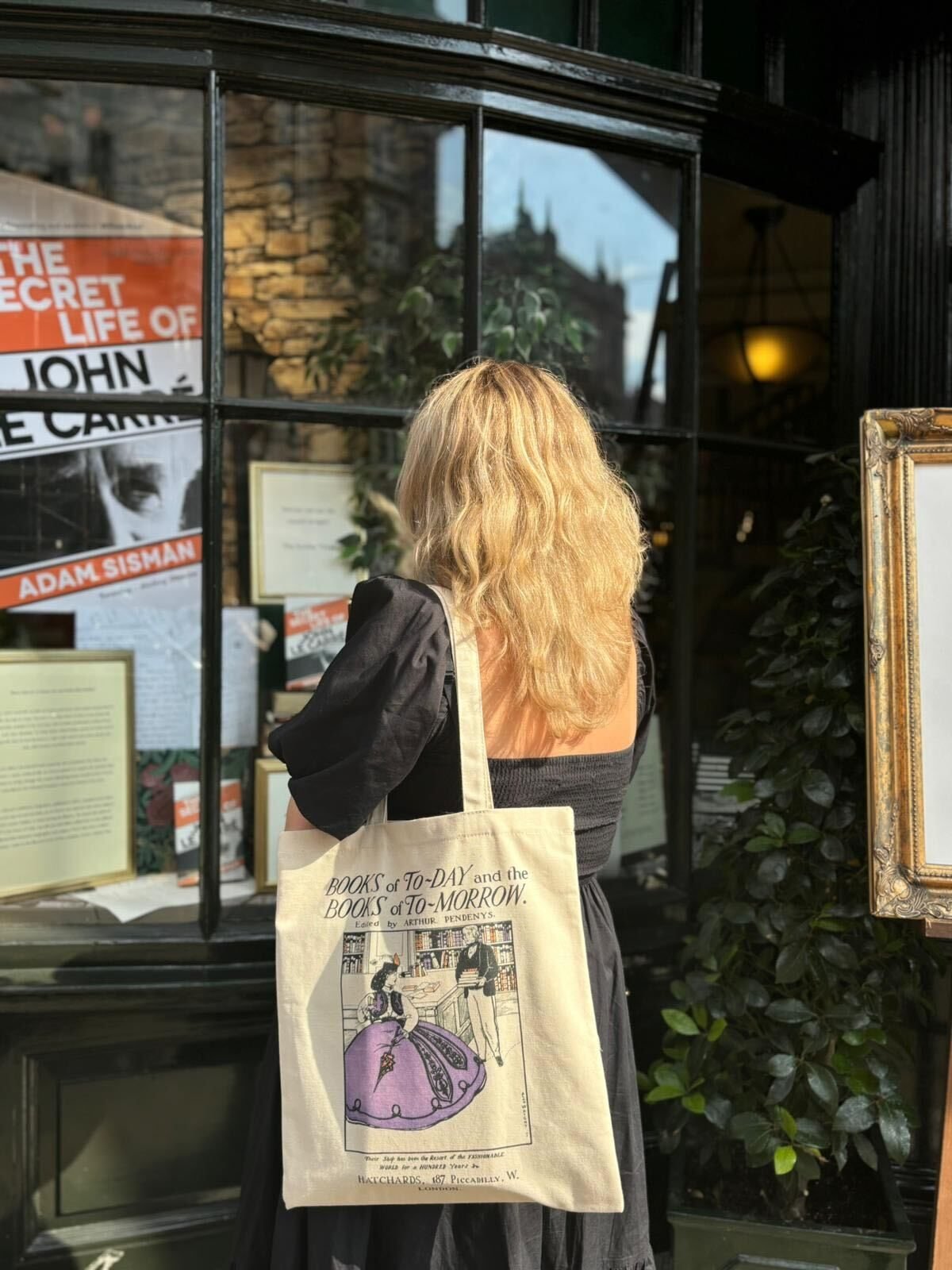 Hatchards Lady and Umbrella Tote Bag | Hatchards